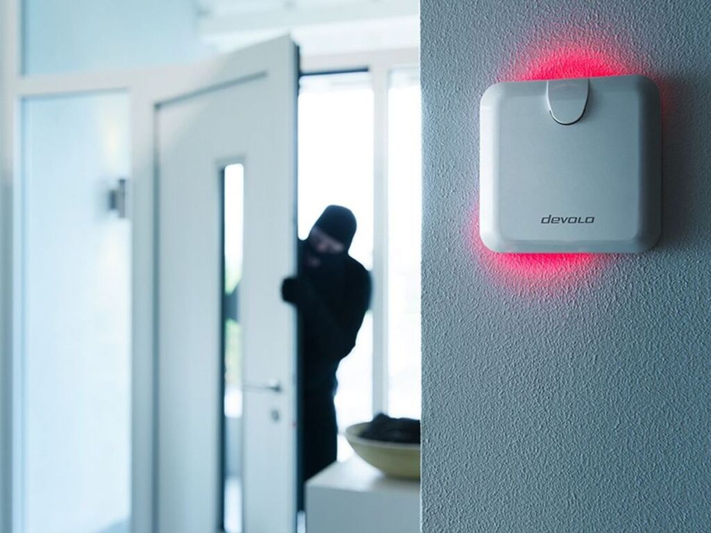 Why Smart Homes Need Advanced Intruder Alarm Systems? – Data Science ...